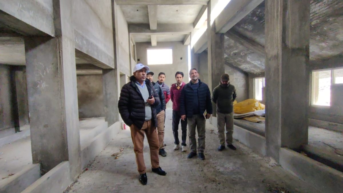 Director Urban Local Bodies conducts surprise inspection of key ...