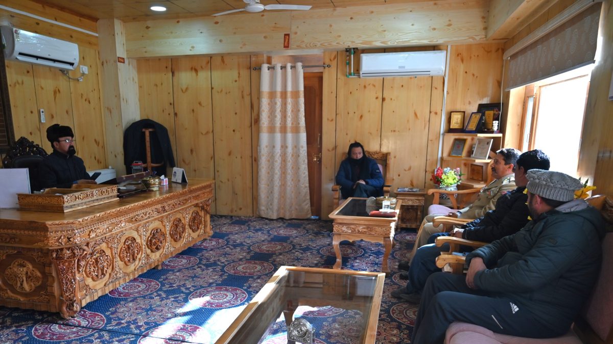 CEC Akhoon chairs meeting with Commander 762 BRTF, VIJAYAK – Indus Dispatch