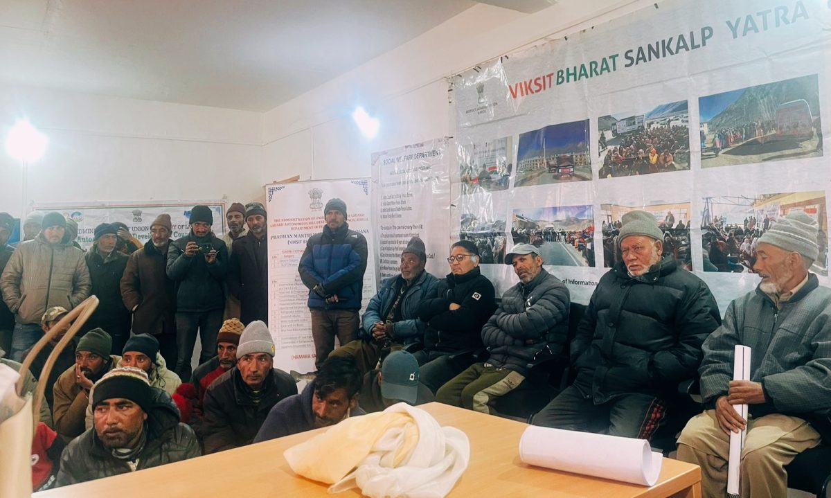 Viksit Bharat Sankalp Yatra held in Kaksar, Chanigond Panchayats ...