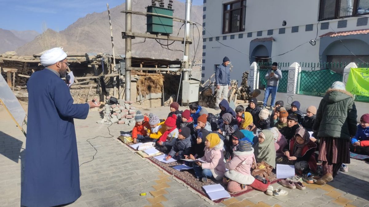 Maktab-e-Fatima Zohra holds Islamic Educational tour – Indus Dispatch