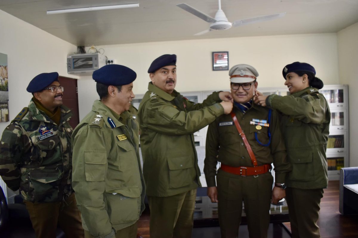 SDS Jamwal, SSP Shruti decorate rank to Rigzin Sangdup – Indus Dispatch
