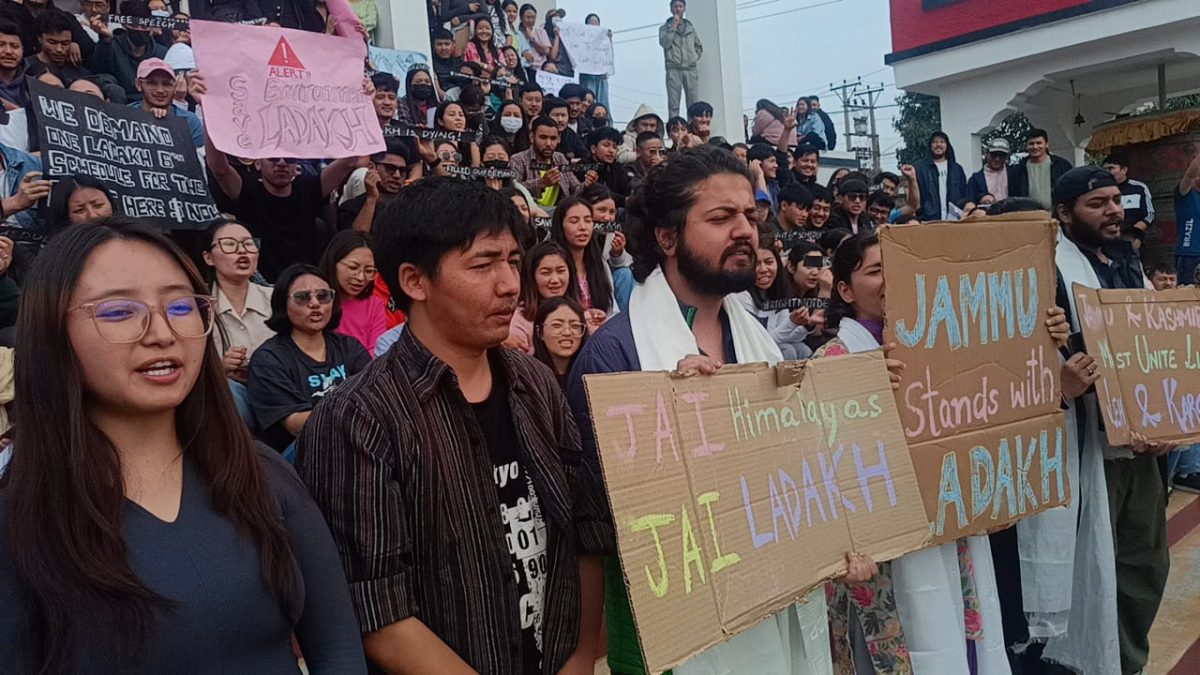 Ladakh students hold hunger strike in Jammu in solidarity with Sonam ...