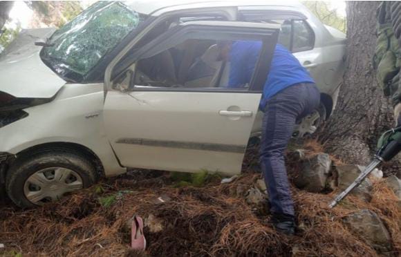 Car falls into gorge at Zojila Pass, several injured – Indus Dispatch