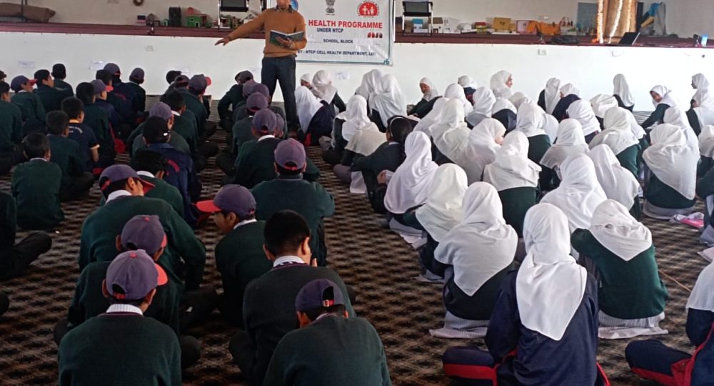 DIPR holds awareness program on ‘drugs and substance abuse’ at Imamia ...
