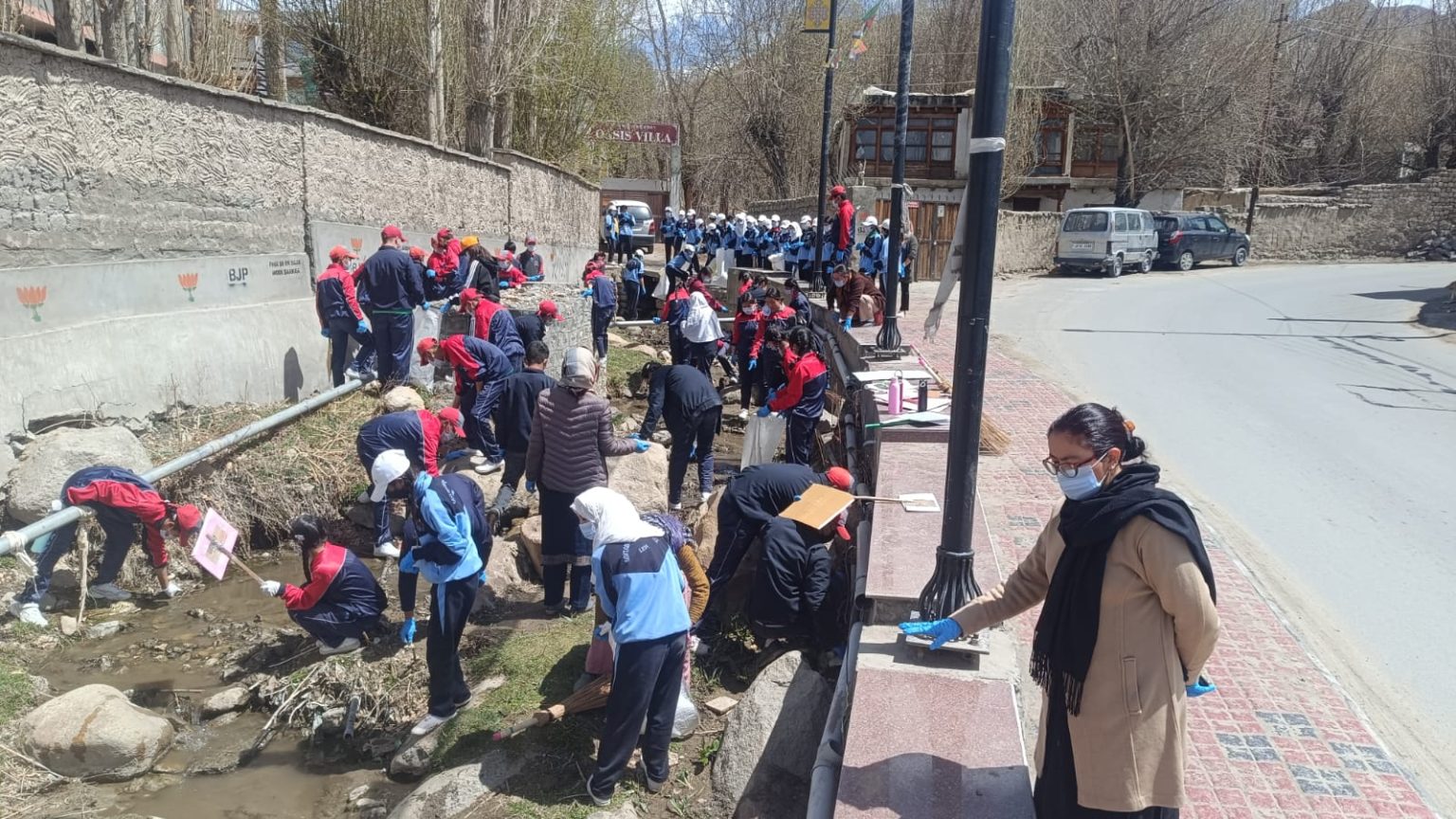 Ladakh Pollution Control Committee celebrates World Earth Day – Indus ...