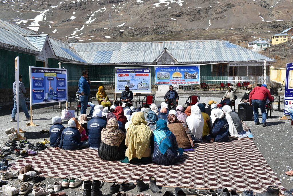 SVEEP program in Kargil raises voter awareness ahead of elections at ...