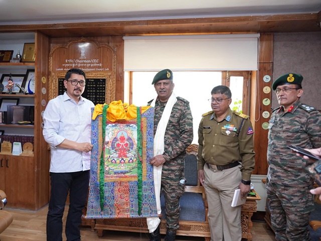 CEC Gyalson holds meeting with DGBRO Lt Gen Raghu Srinivasan – Indus ...