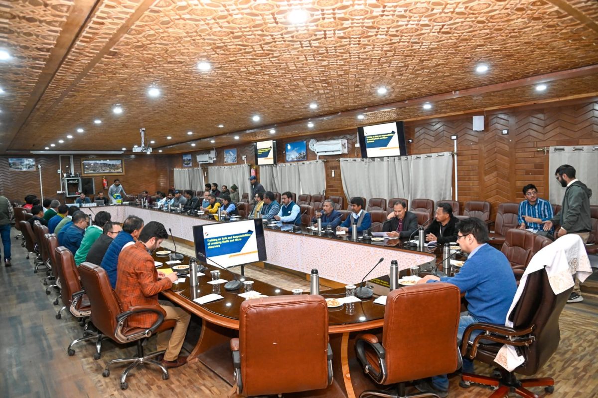 Lok Sabha election: Training for election counting staff held in Kargil ...