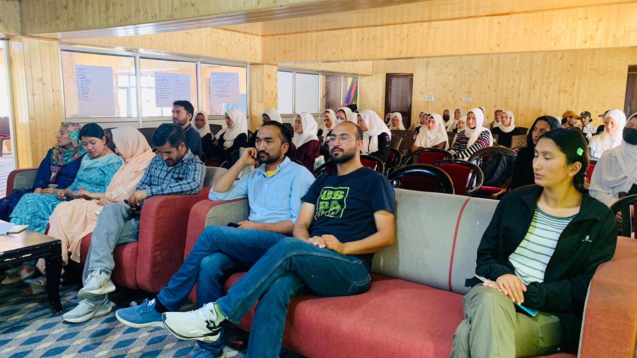 GDC Drass organizes special program to commemorate National Space Day ...