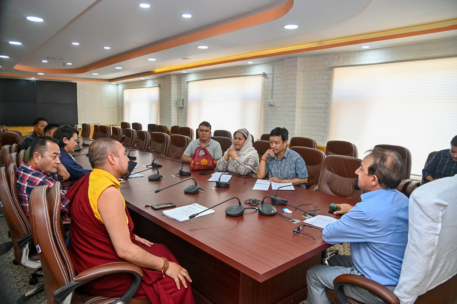 CEC discusses arrangements to organize eye camp in Kargil with members ...