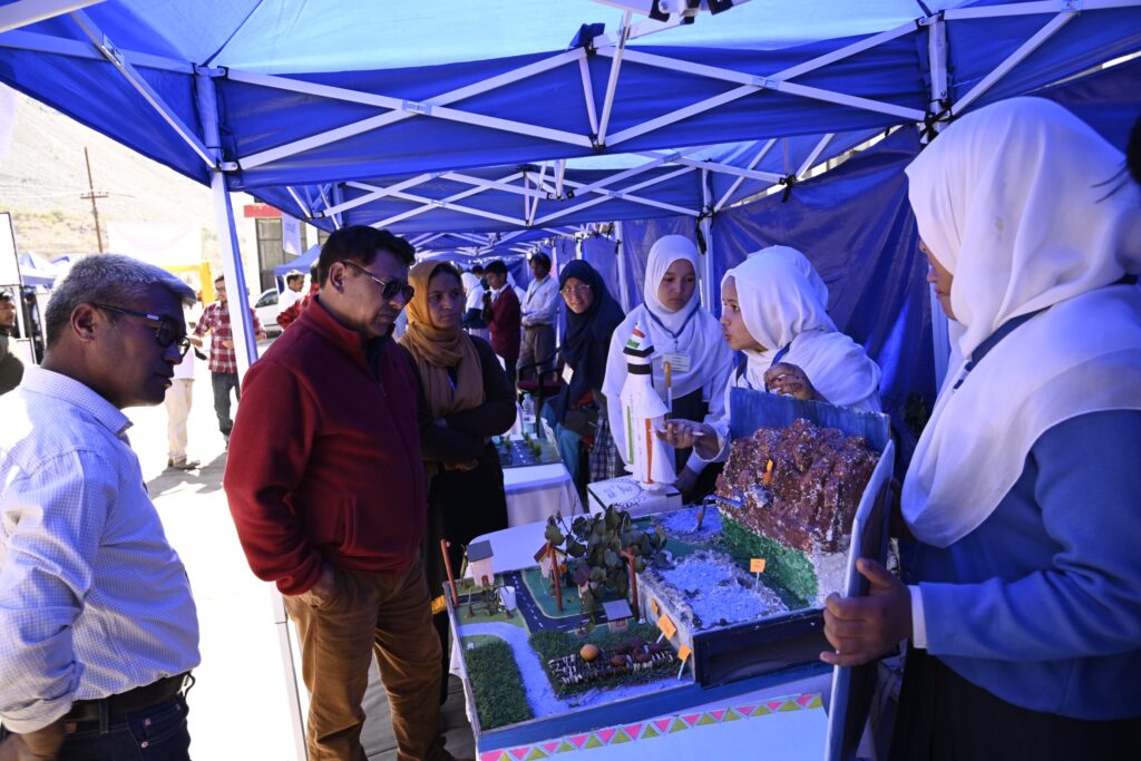 District level science, mathematics, environment exhibition-2024 held ...
