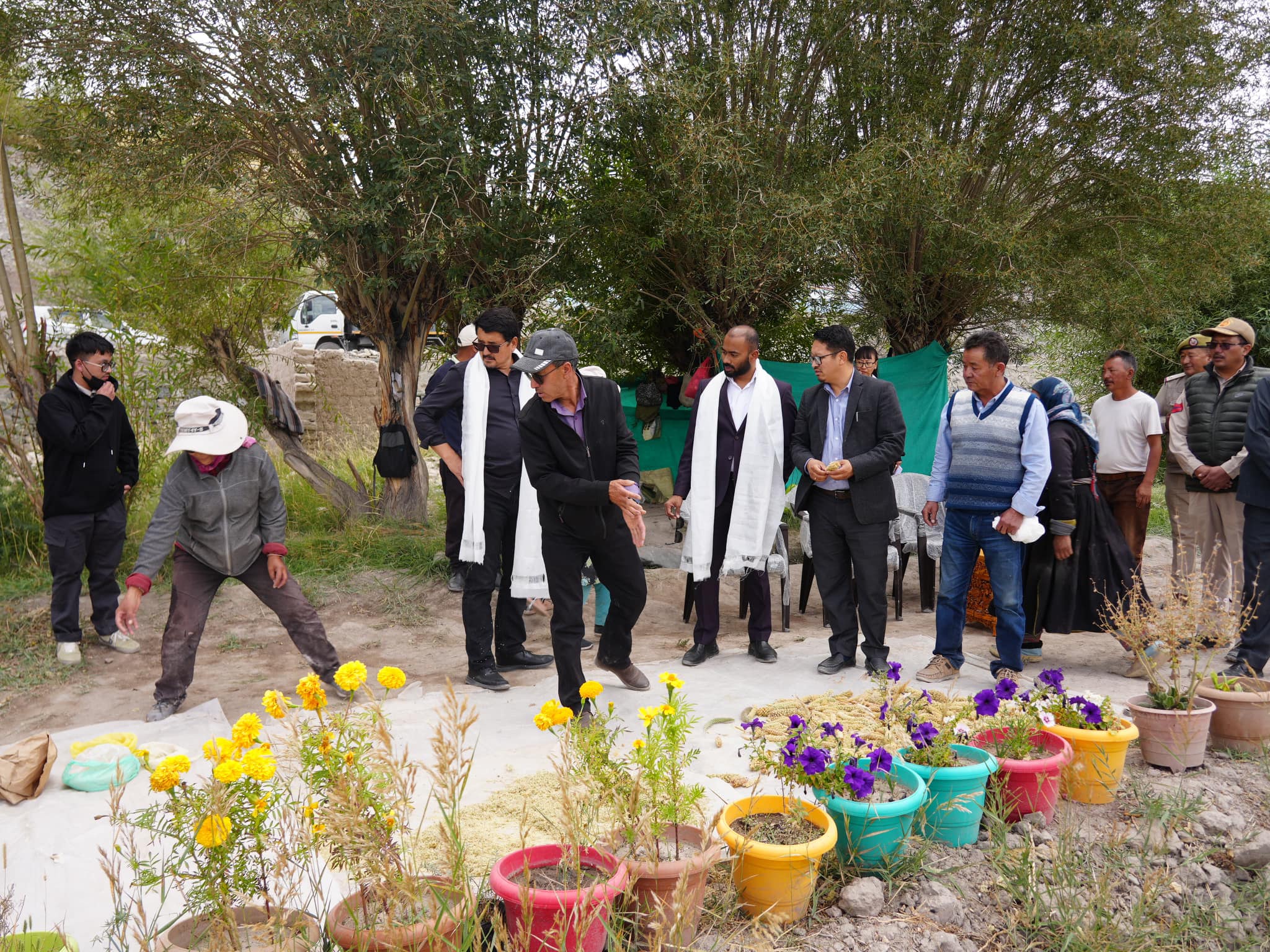 Gyalson visits LAHDC Farmers Excellence Center to Review Agricultural ...