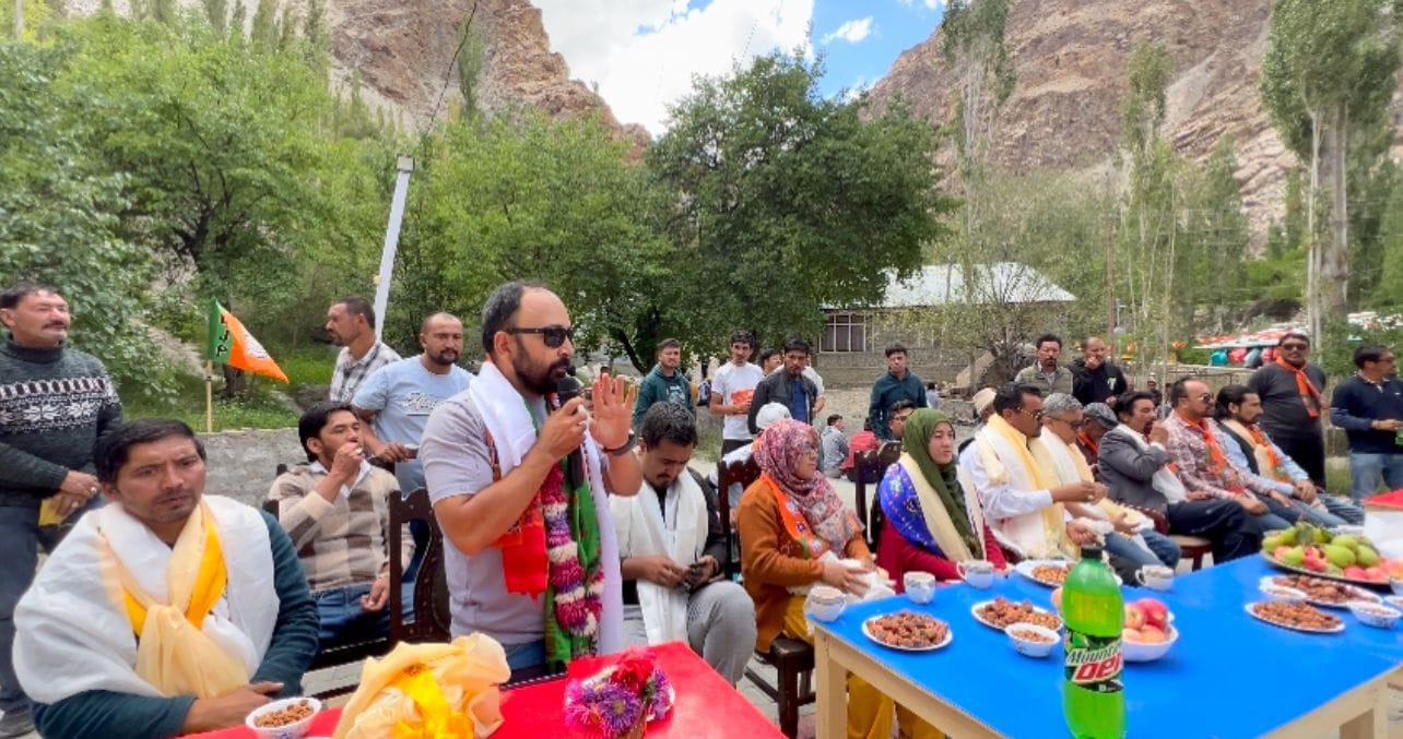 Grand welcome for newly nominated Councillor Hakima Khatoon in Shakar Chiktan – Indus Dispatch