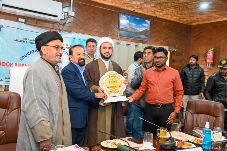 CEC Akhoon unveils first-ever Arabic textbook in Kargil – Indus Dispatch