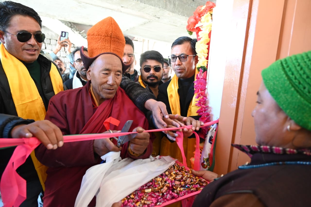 EC Tashi inaugurates Zanskar Buddhist Association Office cum Multi ...