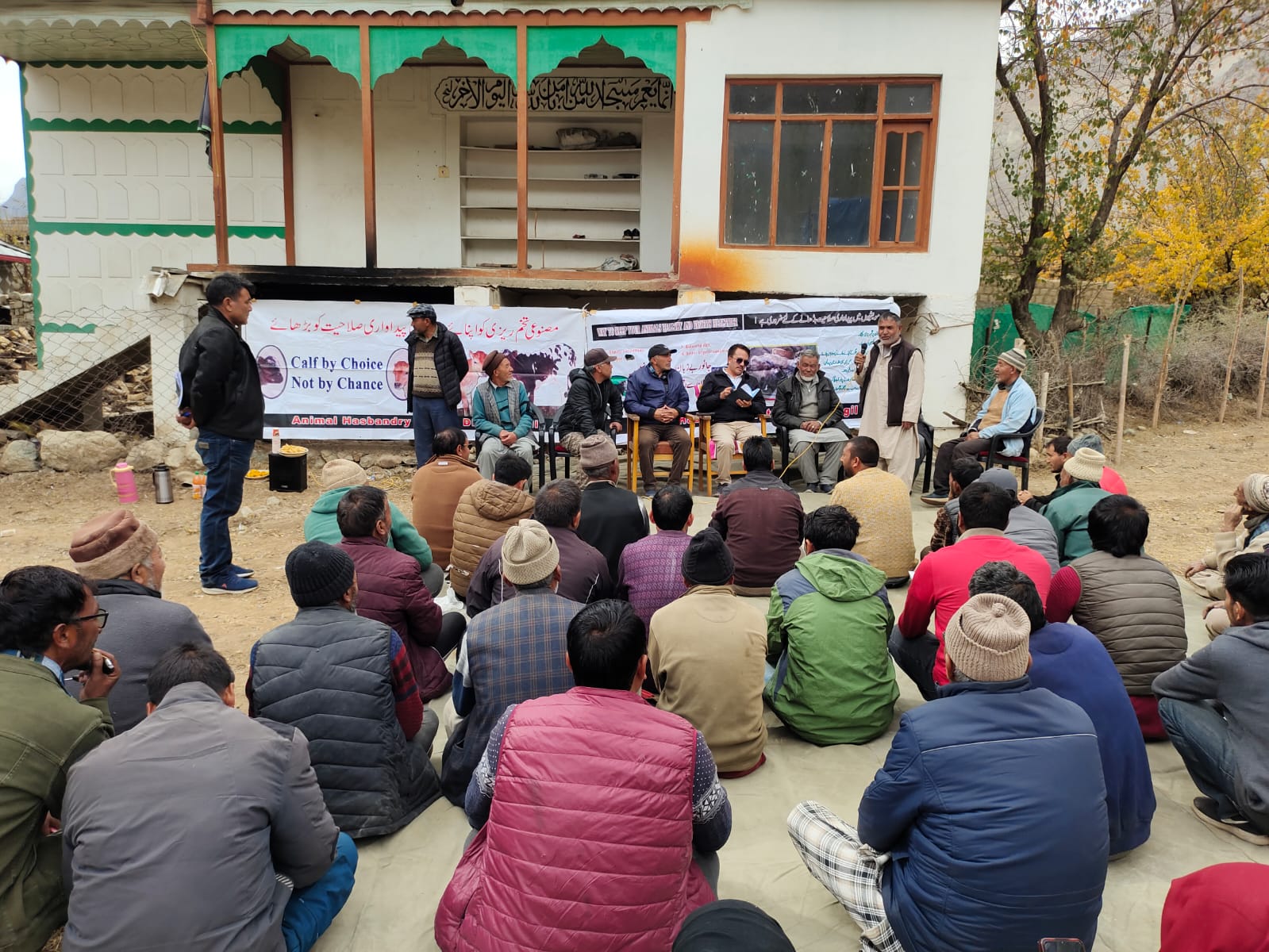 Cattle feed distributed to 175 local cow breeders in Kargil – Indus ...