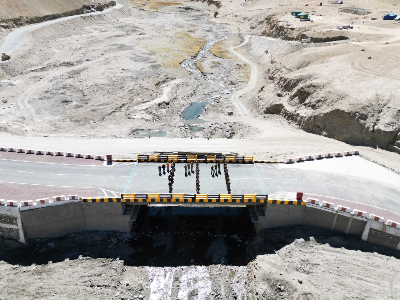 DM Rajnath to inaugurate strategic infrastructure projects in Ladakh on ...
