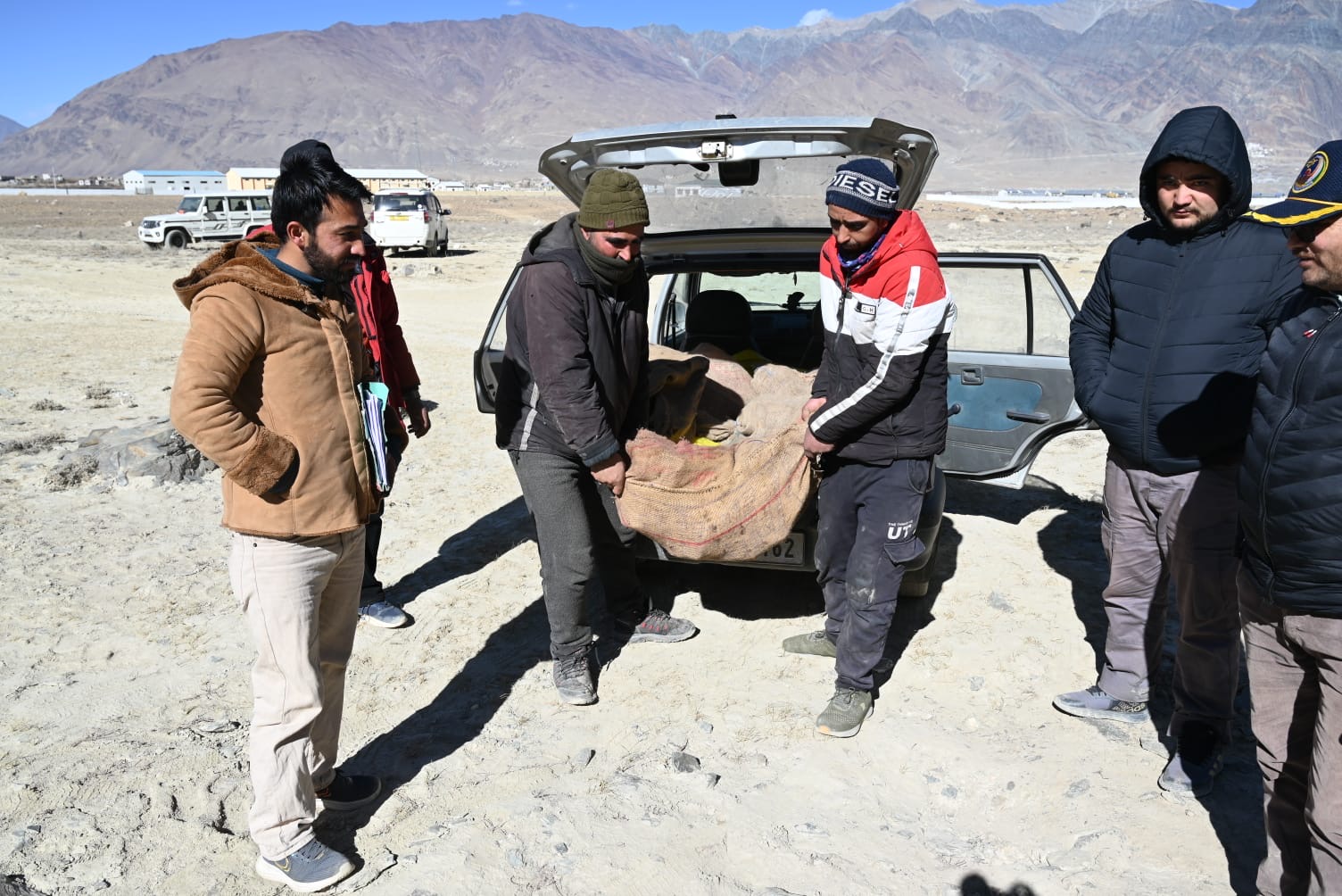 134 kgs of unhygienic, expired meat seized in Zanskar; legal action ...