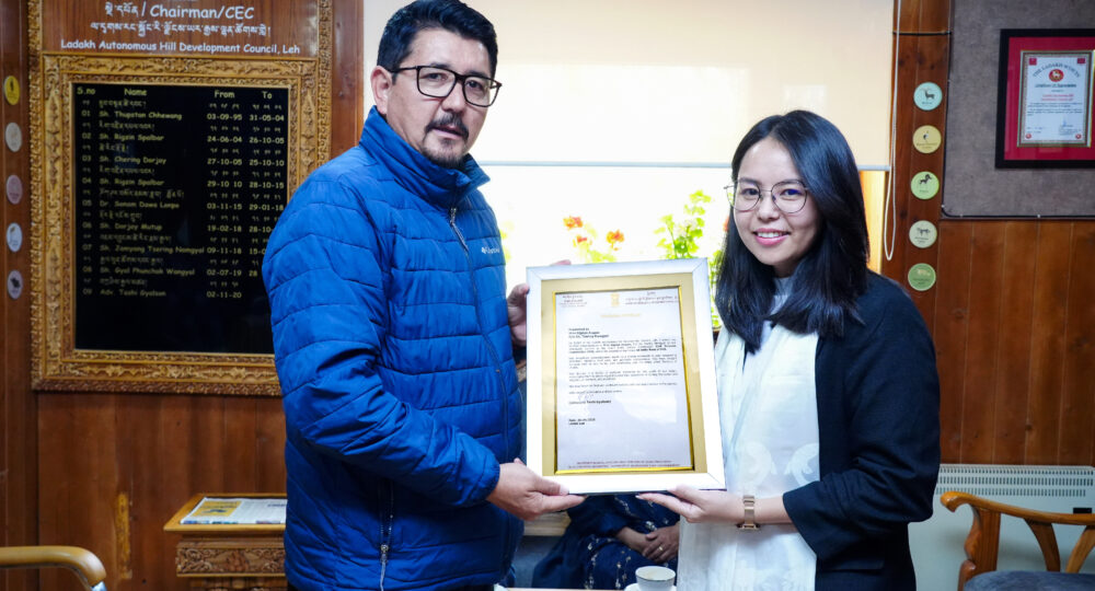 CEC Gyalson congratulates UPSC Achiever Rigzin Angmo – Indus Dispatch