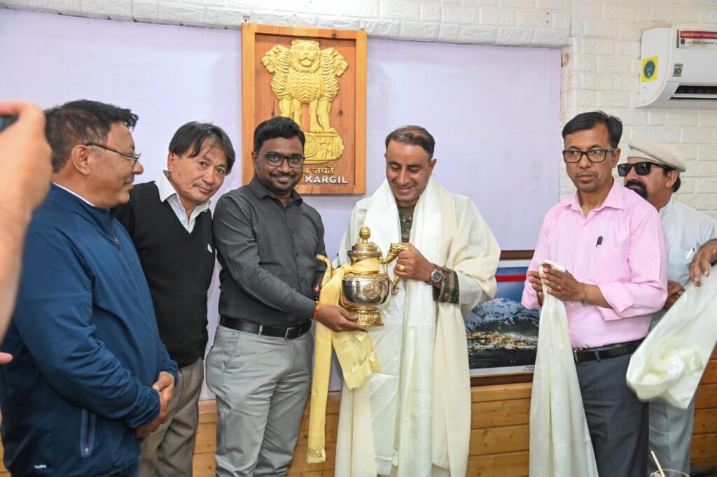 Jio introduces complimentary FanCode subscription with select ...