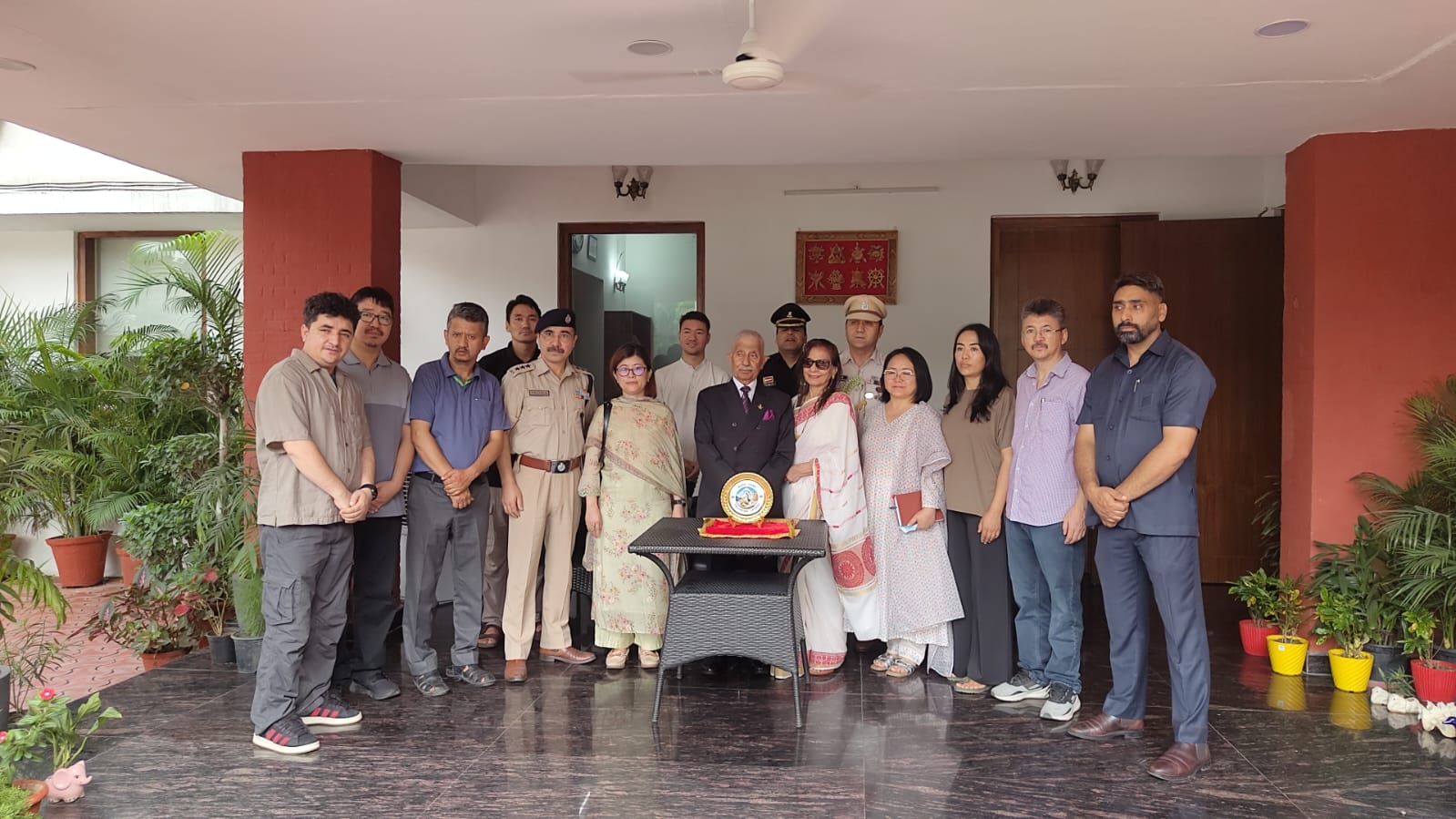 LG Mishra Launches ‘Mudu Unna’ Pashmina Logo to Empower Ladakh’s Women ...