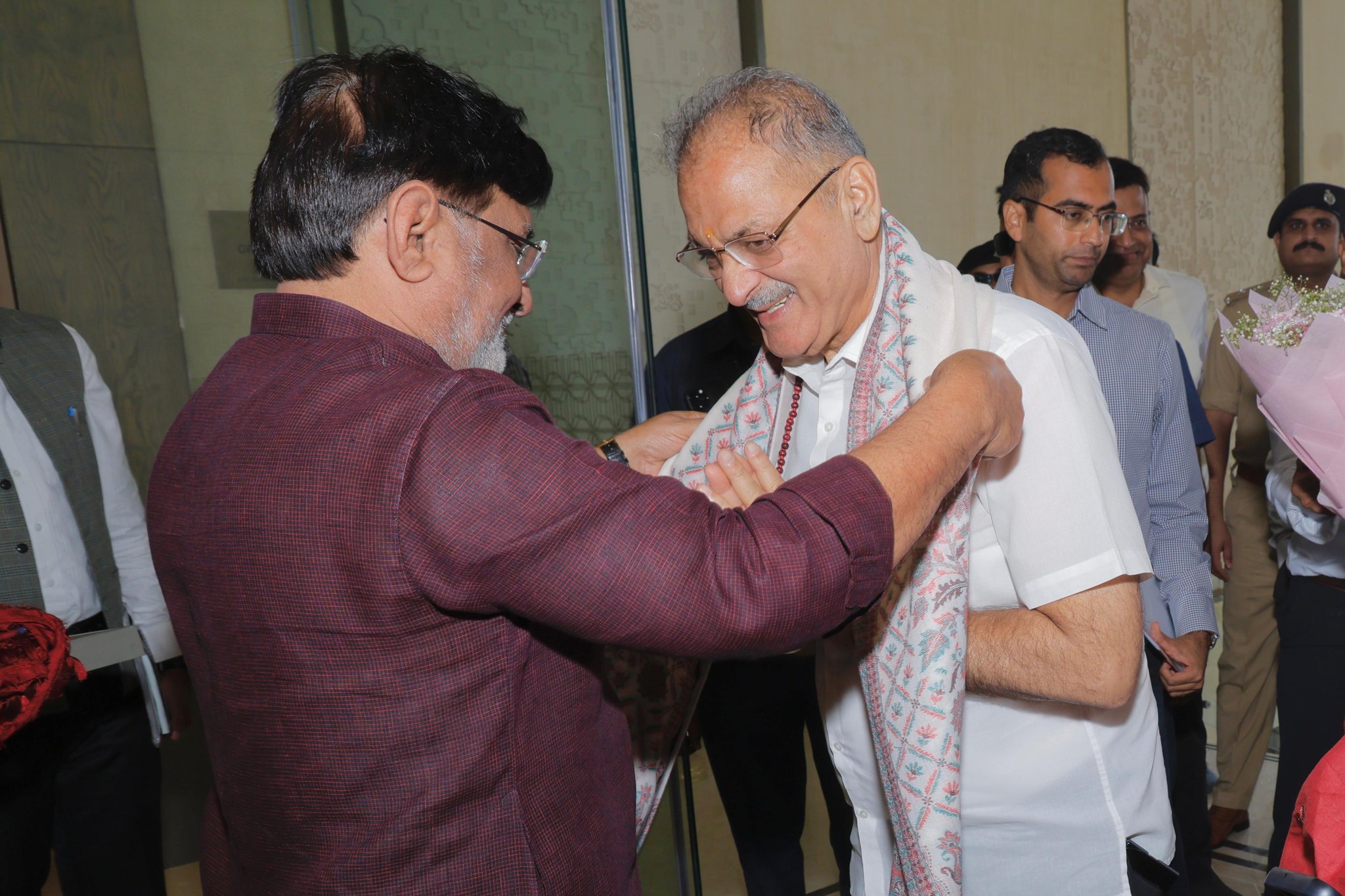 LG Kavinder Gupta reaches Diu, warmly welcomed by Praful Patel ...