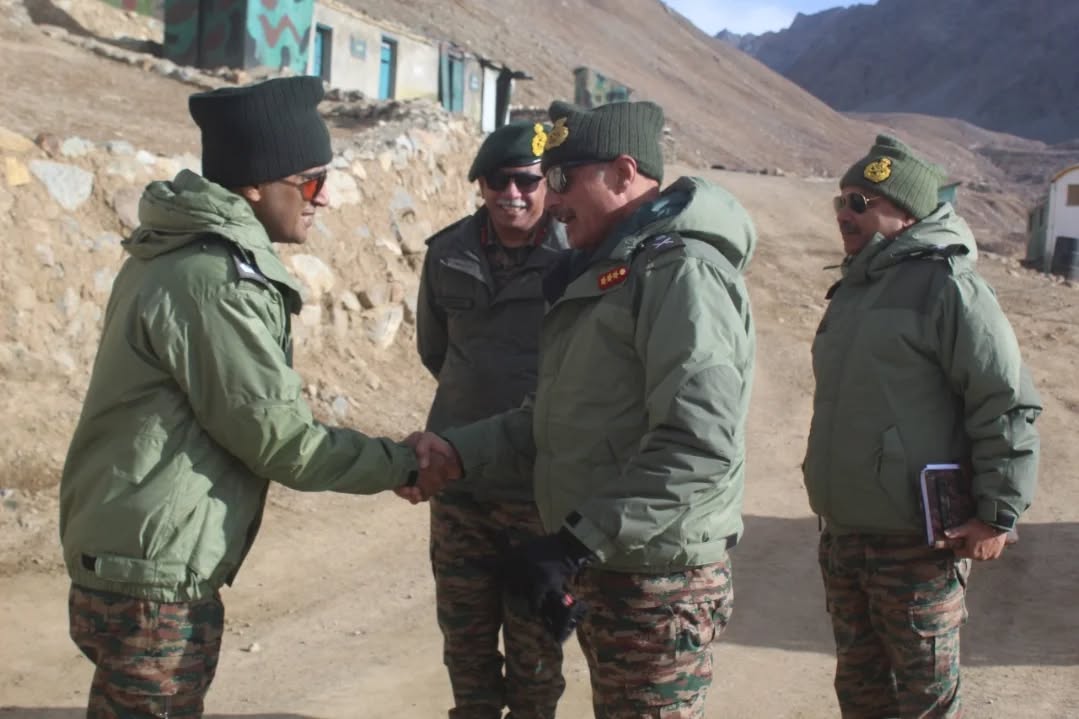 Lt Gen Hitesh Bhalla Reviews Operational Preparedness in Siachen and ...