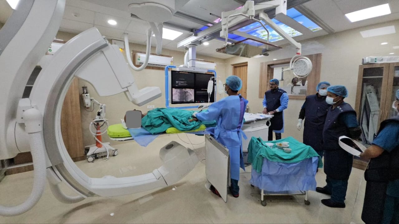 First-Ever Cath Lab Becomes Operational at SNM Hospital, Leh – Indus ...