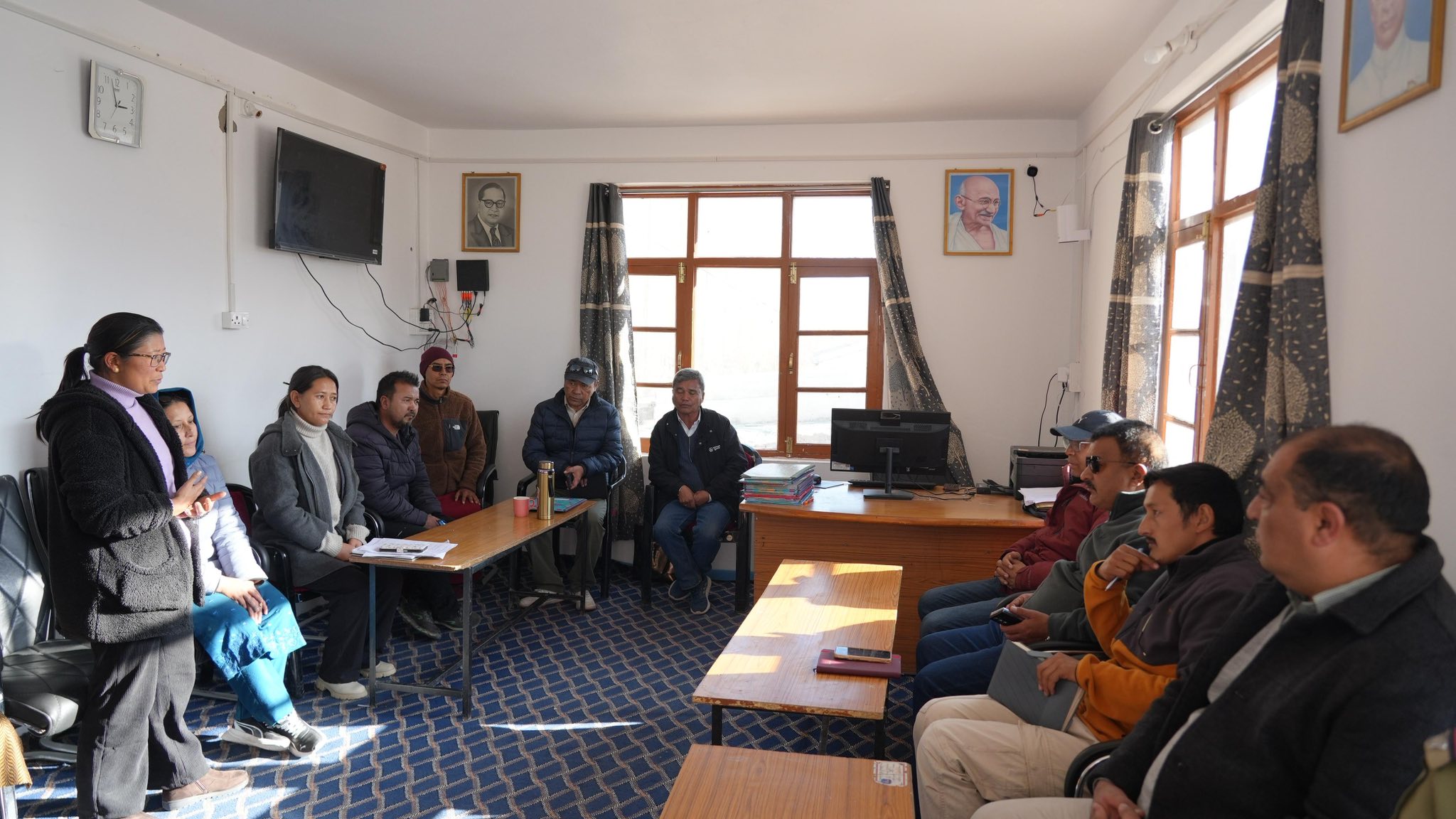 MP Haneefa Jan Tours Leh, Meets Villagers to Address Key Grievances ...