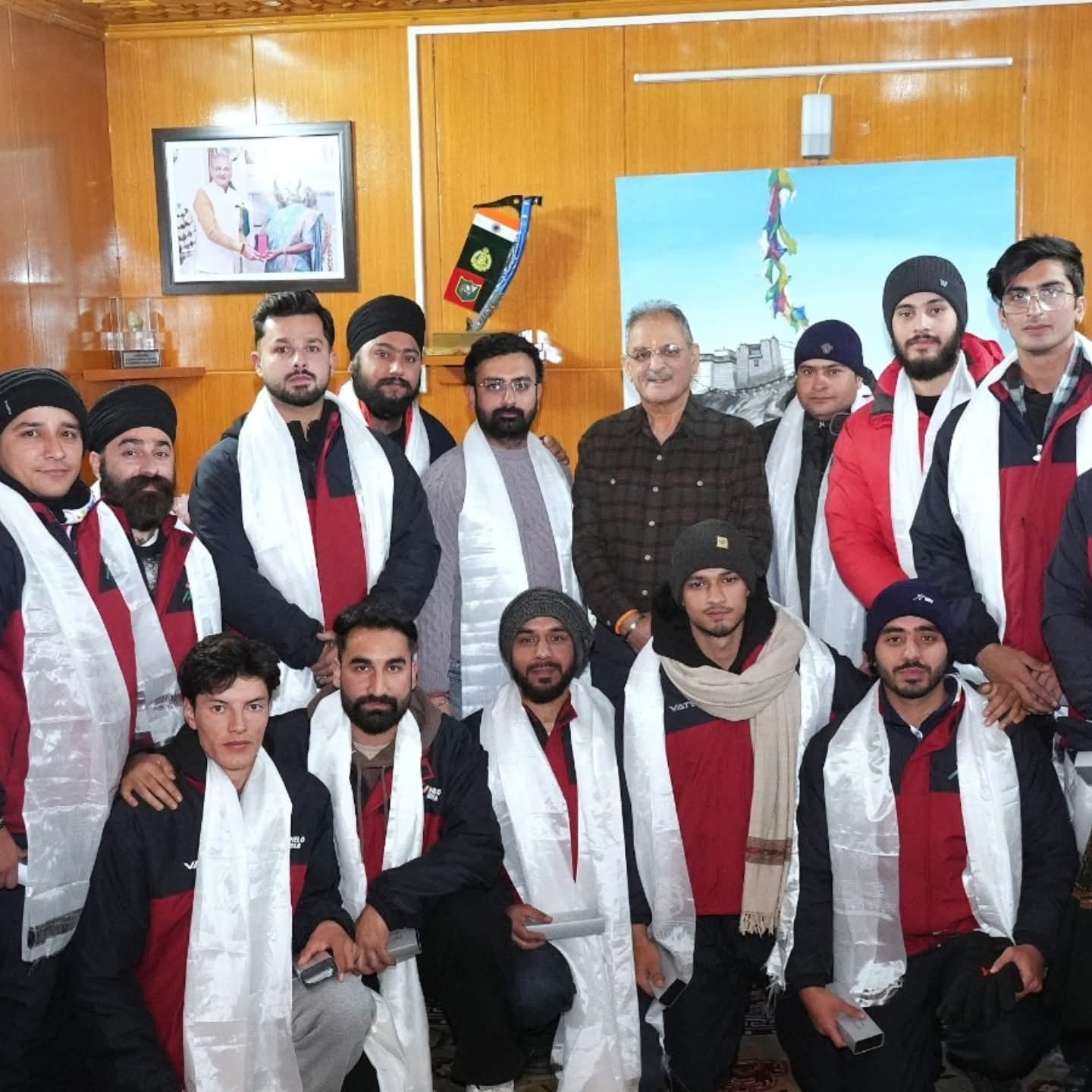 LG Ladakh interacts with J&K Ice Hockey Team – Indus Dispatch