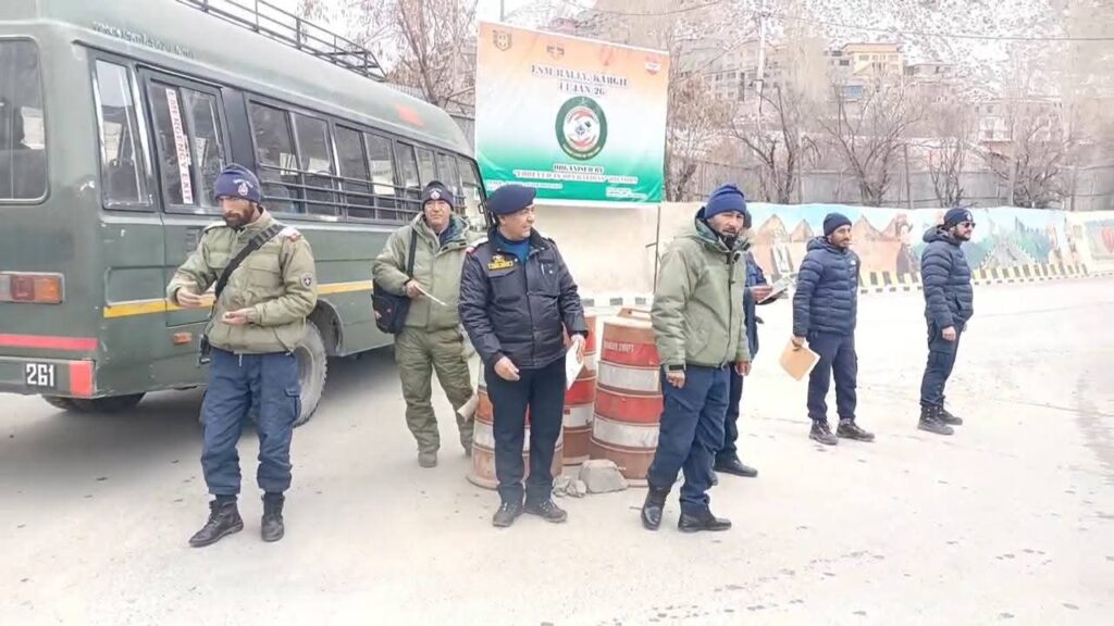 Kargil Traffic Police Launch Awareness Drive Through Pamphlets – Indus ...