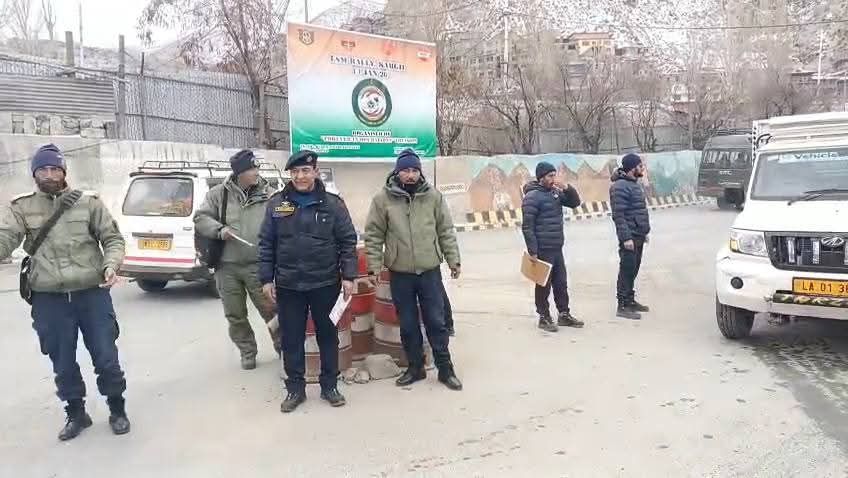 Kargil Traffic Police Launch Awareness Drive Through Pamphlets – Indus ...